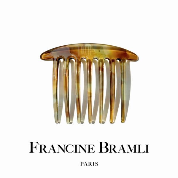 日本ではあまり目にすることのない柔らかい色使いが特徴のマーブルコーム。ただいま、FRANCINEBRAMLIPARISオリジナルポーチプレゼント中。※数に限りがございます。何卒ご了承下さいませ。素材Cellulose acetateサイズ長...