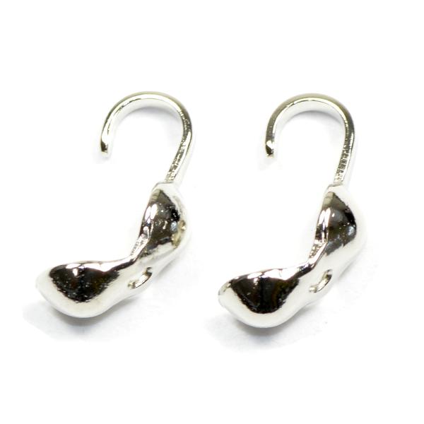 ●表示価格は６コ入りの値段になります。●テグスに留め具をつけるための始末をするアクセサリ金具です。●つぶし玉（かしめ玉）とセットで使用しますがこの「中サイズ」はネックレスに使用するケースが多いです。