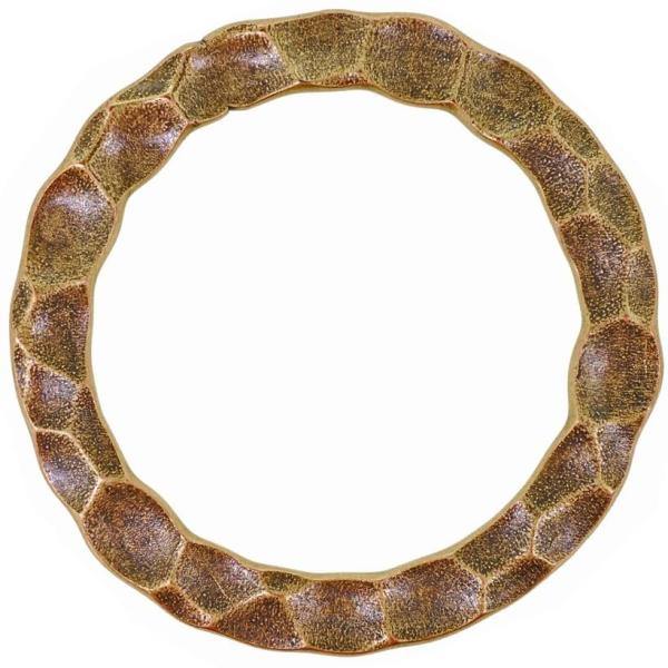 ●表示価格は１コ入りのお値段になります。●薄いリング型のメタルパーツです。●サイズ：直径約３０ｍｍ、厚さ約１．５ｍｍ、リングの幅約４．５ｍｍ●素材：鉄●入荷時により色合いや濃さが違う場合がございます。※リングにつなぎ目の部分がありますが不良...