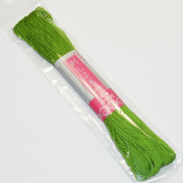 素材：綿・コットン100%糸長：40m特徴：ステッチがはっきりと表現できる少し太めの刺し子糸。糸の色が途中で変わる段染め糸は個性的な作品づくりにおすすめの糸です。生産国：日本メーカー：DARUMA 横田株式会社（出来る限り本来の色と同じよう...