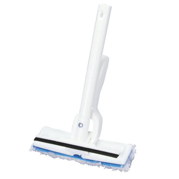 白を基調とした「Useful(ユースフル)シリーズ」。マイクロファイバーとブラシ繊維のWのチカラで窓も網戸もこれ1本でお掃除できます。洗剤不要、水だけでOK。ガラスをキレイに仕上げる水切りゴム付きです。■素材：ヘッド/ポリプロピレン　モップ...