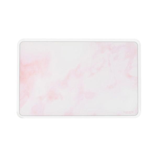 食材をこぼさず移動できるガード付滑りにくいストッパー付ガードには包丁が当たらず安心裏面はフラットに使えます■製品サイズ(約)：縦210×横325×厚さ9mm■重量(約)：310g■材質：本体：ポリプロピレン（耐熱温度90度）　縁部：熱可塑性...