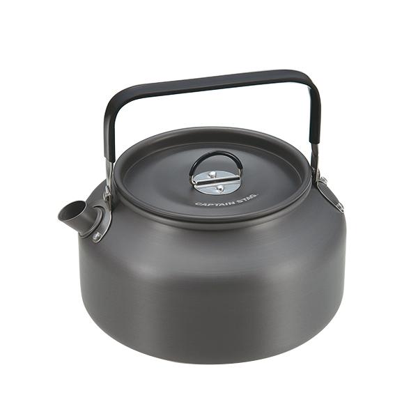 軽量で持ち運びに便利。熱伝導率に優れたアルミ製ケットル。180×164×高さ92mm（本体のみ）、満水容量／1500ml、適正容量／1100ml材料の種類／アルミニウム（硬質アルマイト加工）（底の厚さ0.8mm）、その他の材料／つまみ・取っ...