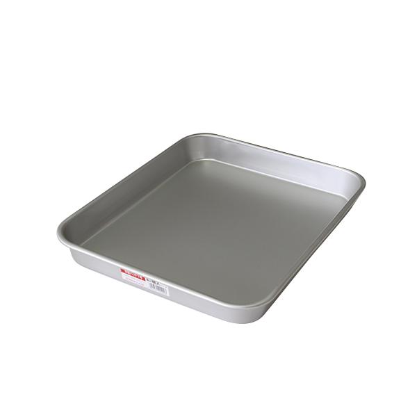 料理の下ごしらえ、食材の保存など活躍の場はいろいろ！373×309×43mmアルミニウム合金（アルマイト加工）日本