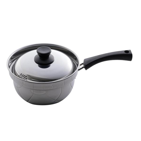 丸みのある底と高さのあるフチで、ふきこぼれをツーブロック！Point1 沸騰したお湯がスムーズに対流するように、本体の底の丸みを大きくしました。このお湯の流れが泡を潰すので、泡の発生をブロックします。Point2 沸騰時に発生する泡が蒸発す...