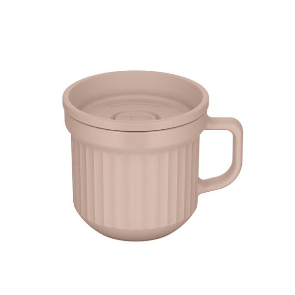 樹脂製で軽いスープマグ！電子レンジや冷蔵保存OKで、お弁当の幅が広がります。(温めるときはフタをはずしてください。)少ないパーツでお手入れカンタン本体サイズ(約):幅11.5×奥行き9×高さ9cm、本体重量(約):100g、容量:220ml...