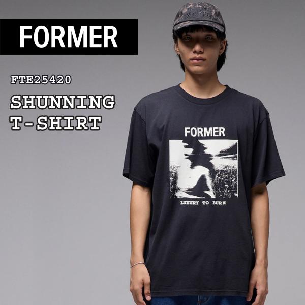 あすつく【代引き＆宅配便可能】速達メール便のみ送料無料！FORMER SHUNNING T-SHIRTFormerのShunning Tシャツは、丈夫な200GSMコットンを使用した、清潔感のあるデイリーユースの定番アイテムです。フロントと...