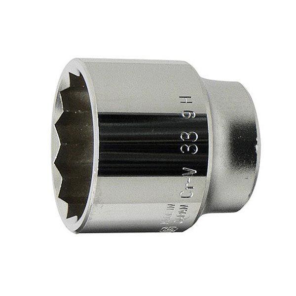 厳選されたクロームバナジウム鋼を鍛造・熱処理した、強靭で耐久性に優れたソケットです。高いトルクでのボルト、ナット締緩におすすめです。[差込角] 1/2"(12.7mm)[サイズ] 33mm[全長] 44mm[重量] 240g[ポイント] 1...