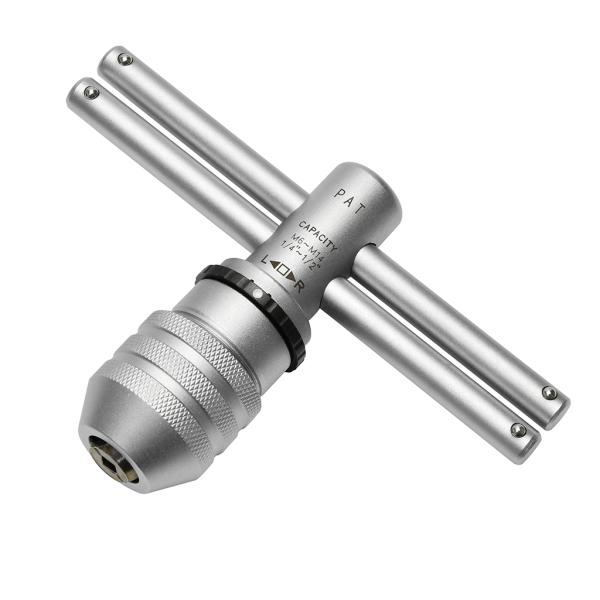 M6からM14まで幅広いサイズのタップを装着できるタップホルダーです。ハンドルを左右に引き出す事でより大きなトルクが得られる仕様になっています。[適合サイズ] M6〜M14[本体全高] 100mm[ハンドル長さ] 265mm[歯数] 24歯...