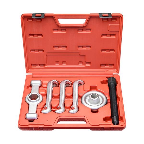 4、5、6穴に対応したホイールハブプーラーです。センターボルトを適度に締め込み、さらにセンターボルトの頭をハンマーで叩いてショックを与えて取り外します。[ハブボルト径：適応P.C.D] ・12mm：100〜140 (mm)・14mm：114...