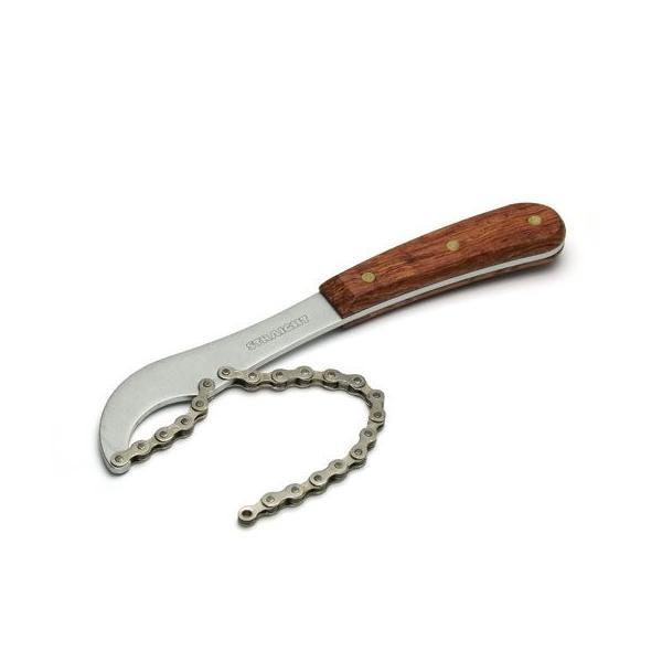 スプロケットリムーバーは、スプロケットの交換時にスプロケットが回転しない様に固定するために使用します。[全長] 273mm[チェーン長] 185mm[レンチ本体厚さ] 4mm[重量] 300g