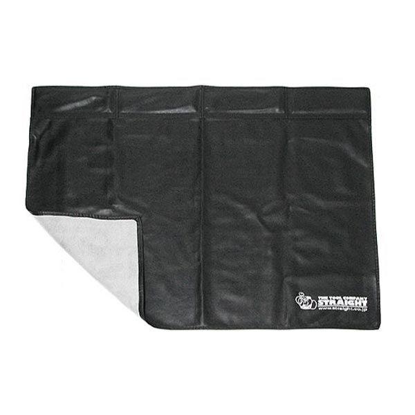 作業中にフェンダーに傷か付かないようにするフェンダーカバーです。縁にマグネットが付いていて、フェンダーパネル面に磁力で固定できます。[サイズ] 635×845(mm)