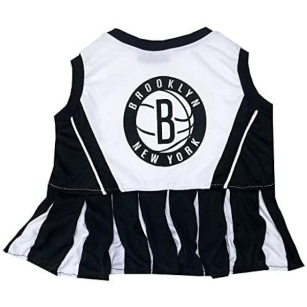 日本でも知らない人はいないであろう、名門チームのペット用チアユニフォームが登場です！NBAより認可を受けた、米国直輸入品です。フロントがマジックテープで開閉する、コントラストの効いたプリーツスカートがキュート。カラー：チームカラー素材:ソフ...