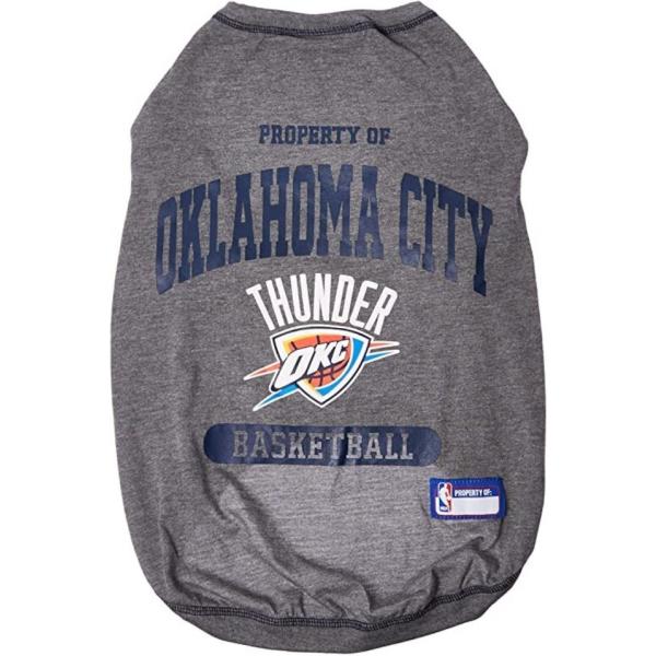 アメリカプロバスケットボールNBAより認可を受けた、米国直輸入品です。ペットのお名前を入れていただけるタグ付きで、ペットの体にフィットするようにストレッチ加工されておりコントラストカラーのスポーティなオーバーロックステッチが首、袖、裾に施さ...