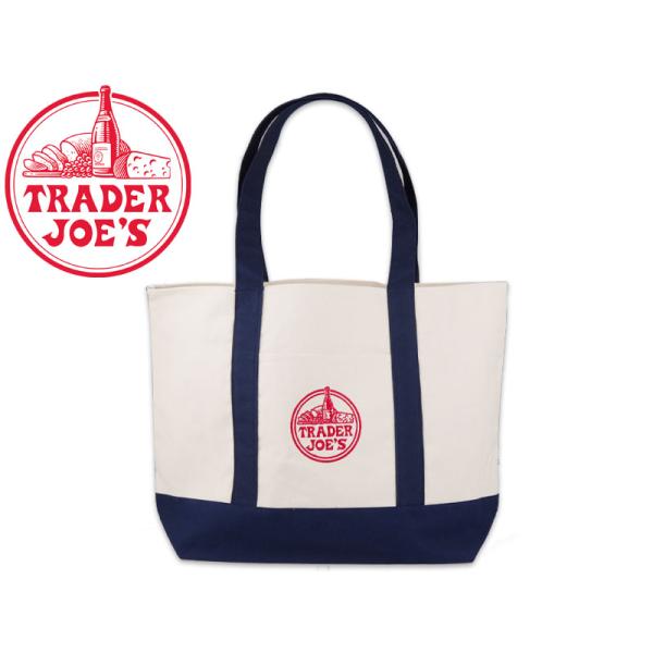 アメリカのオーガニックスーパーマーケットTRADER JOE'Sの定番コットントートバッグ。ツートンカラーのコットン生地のしっかりした作で、前後ともに中央にポケットとロゴマークが刺繍されています。 ざっくりとした大きな作りは、お買い物はもち...