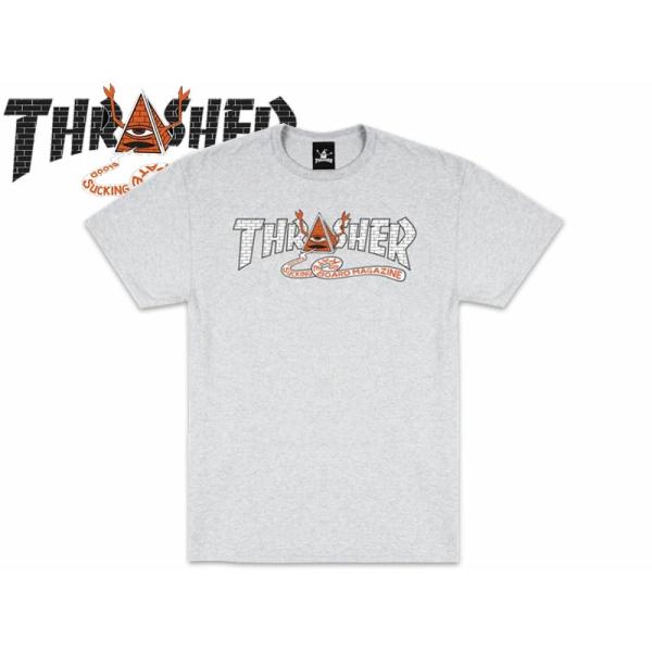 THRASHER×TOY MACHINEのコラボアイテム。93年設立、レジェンドプロスケーターでアーティストのエド・テンプルトンが手掛けるスケートブランドとのコラボ。★Lサイズ:着丈約72cm、身幅約55cm★スラッシャーとは1981年、ス...