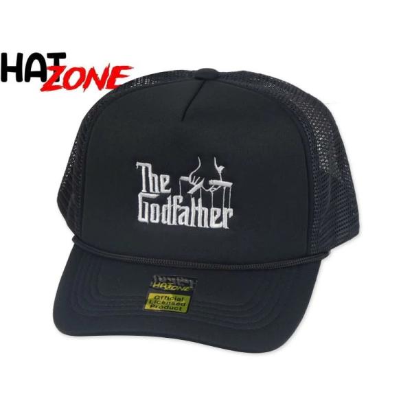 ユニークなパロディーカスタム刺繍やプリントを施した特徴的なデザインを展開するHAT ZONE。誰もが見た事のある企業ロゴ・スポーツ・映画と幅広ジャンルを網羅したデザインがUSメーカーならでは 遊び心あるプロダクト。フロントに刺繍デザインを配...