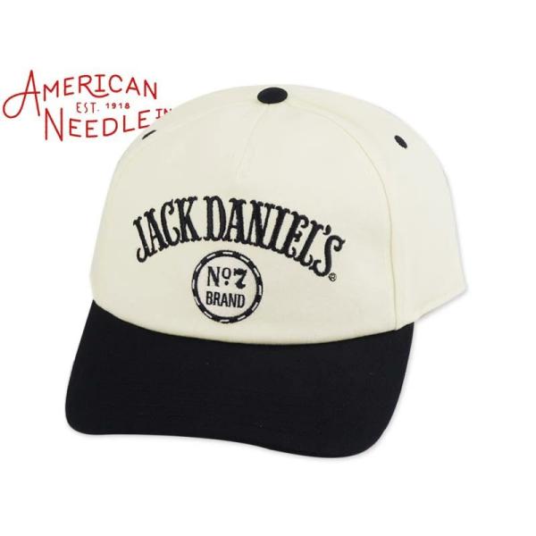 テネシー・ウイスキーの代表的な銘柄”JACK DANIELS"。ウォッシュ加工を施したツイル素材の5パネルキャップ。フロントは人気のJACK DANIELSのロゴ刺繍配置。人気のヴィンテージライクなスナップバック仕様。SIZE : FREE...