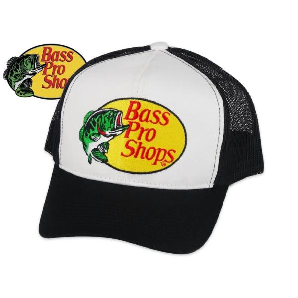 1972年、ミズーリ州で釣り具店としてスタート、釣り好きやアウトドア好きのアメリカ人には聖地「Bass Pro Shops」。アメリカ最大級のアウトドア専門店チェーンです。お馴染みのロゴキャップ。フロントに刺繍ロゴをあしらったキャップとなり...