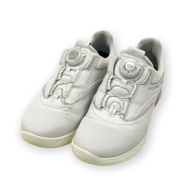 [商品管理番号]240101493408[ブランド]ecco エコー[アイテム]スパイクレスゴルフシューズ[モデル・品番]10297360621 S Three BOA[表記サイズ]EU36[実寸]アウトソール全長：26cm / アウトソー...