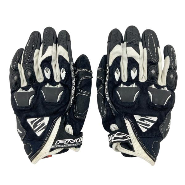 [商品管理番号]240101549376[ブランド]FIVE ファイブ[アイテム]メッシュグローブ[モデル・品番]STUNT EVO[表記サイズ]M[実寸]全長：21.5cm / 甲幅：10.0cm[状態ランク]B[状態]指先に擦れが見受け...