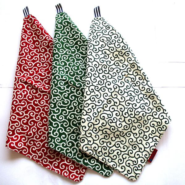 お届けはクリックポストでの発送となります。ライフスタイルに合わせた個性を提案するＳＴＵＤＳのスポーツギア遊び心を大切に、自分だけのスポーツライフをお求めの方のみのアイテムデザインです。