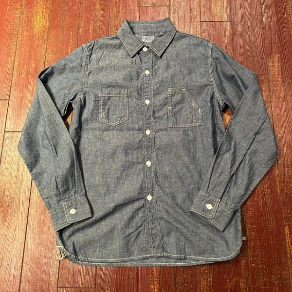 CWORKS（シーワークス）)　Bridgeport（CWST001・ブリッジポート) ファインクリークが展開するシーワークスのシャンブレーシャツ(Bridgeport)です。 100年程前の革ジャン工房の職人たちが着用していた作業着という...
