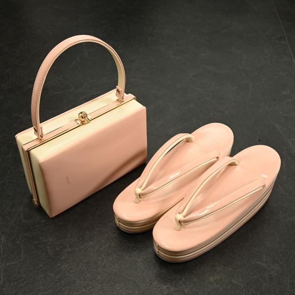 草履バックセット/振袖/Lサイズ/23.5~24.5ｃｍ※ケース（箱）が痛んでおります。※履くことに異常はございません。※Webページにつき現物とは色が異なる場合があります。あらかじめご了承ください。