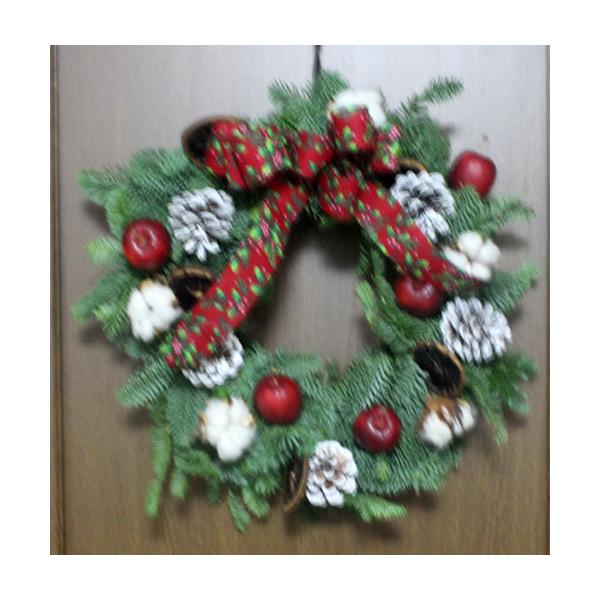 オレゴン産モミの木　ヒムロ杉　その他　実物　リボン　直径　約３５ｃｍ位仕入れ状況と手作り品により　画像と　形や取り付ける葉や実の種類　位置等様々です又　実物や　リボンは　仕入状況により　変わります雰囲気は損なわないようおつくりしますご希望が...