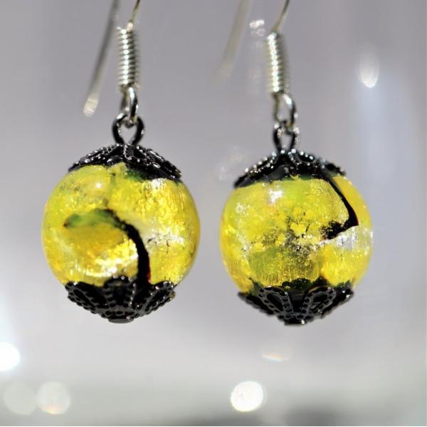 ・高級ほたる玉ピアスふた粒のほたる玉が、凛と煌めくピアス。大人の女性の耳元に、上品な光を添えるガラスジュエリーです。フックにはシルバー925を選びました。14KGFフックよりやや大きめですので、耳たぶの形やホールの位置をご考慮の上お選び下さ...