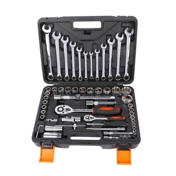 ・商品内容：ソケットレンチセット◆ツーリングなどの携帯用工具としても最適。◆ソケット類が豊富でジョイントなども充実してますので作業がはかどります。◆ドライバーからソケットレンチまで家庭で使える工具が勢ぞろい。◆ 使いたいツールが素早く選択で...
