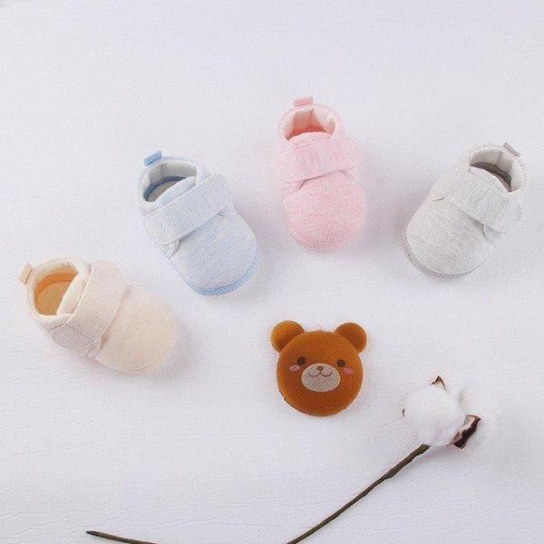 商品の説明ファーストシューズ ベビー靴 ベビーシューズ ベビー靴 赤ちゃん マジックテープ 可愛い 室内 ギフト プレゼント 出産祝い 初めて歩く原産国:中国素材：pu色：オフホワイト/ブラック/ブラウン/ブルー   ◆★ オシャレで、柔ら...