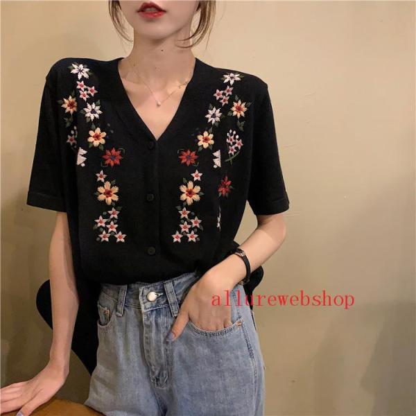 ■素材：ニットなど■カラー：ホワイト  ブラック■サイズ：フリーサイズ  着丈56 バスト90 袖丈46■原産地：中国