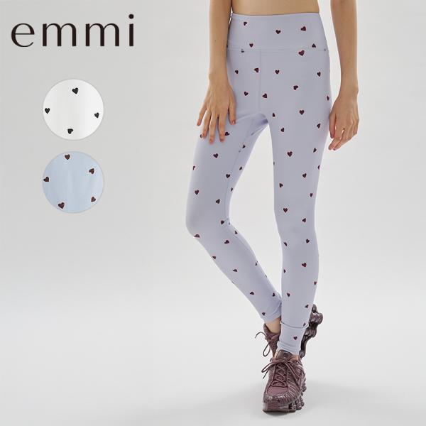 emmiオリジナルのハート柄が映えるシンプルなレギンス機能性と便利なポケット付きで、ワークアウトにもデイリーにもemmiオリジナルのハート柄を活かしたシンプルなデザインのレギンス。後ろヨーク部分には便利なポケット付きで、ワークアウト中のスマ...