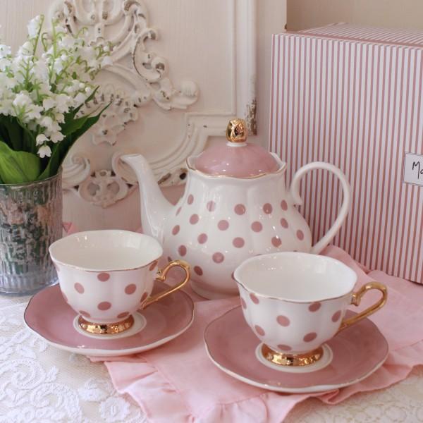 [商品説明]フランスのインテリアブランド Mathilde M.（マチルドエム）フレンチシャビーなインテリアやフレグランス商品が揃いますこちらはマダム・ド・レカミエのシリーズ優雅な曲線がエレガントなティーポットとカップ＆ソーサー２客がセット...