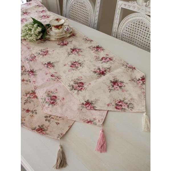 [商品説明]薔薇柄の可愛い撥水テーブルランナーこちらはサイズ展開が２種類で長い方のＬサイズです両サイドには同色のタッセルがつき、高級感がありますお色はアイボリー、ライトピンクの２色ございます（ベージュ廃盤）両面使って頂けますし、撥水ですので...