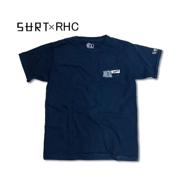 RHC Ron Herman (ロンハーマン): SURT × OP (Ocean Pacific) × RHC Tシャツ (ネイビー）Size : S / M / Lロンハーマンで展開している人気ブランド：SURT。Surf &amp; ...
