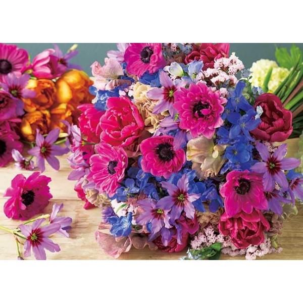 -/-/500-300・ピンクとブルーのコントラストが華やかなアネモネの花束。 〜花言葉〜 アネモネ・・・待望、待ち望む。 リューココリーネ・・・温かい心、貴婦人。 デルフィニウム・・・清明、幸運をふりまく。 Photo : Teruyo ...
