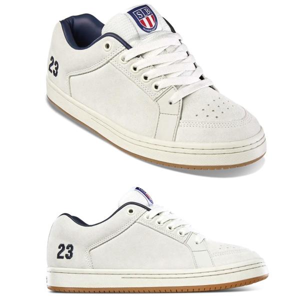 1986年、フランスにてPIERRE ANDRE/ピエール・アンドレによって設立。フランスで「ethnic」という言葉からエトニックスというブランドでスタート。その後エトニーズと名前が変更。スケータープロモデルを初めて発売するなど現代のスタ...