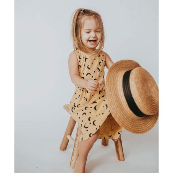 素材 オーガニックコットン　100％　※イギリスの子供服のサイズはべビ−サイズは月齢・キッズサイズは年齢表記です。参考サイズ(表記サイズ→日本サイズ）0-3ｍ→50-60cm　3-6m→60-70cm 6-12m→70-80cm 12-18...