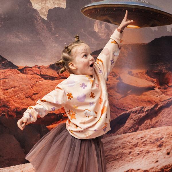 素材コットン　95% エラスティン　5％※ヨーロッパの子供服のサイズは6cm刻みのcm表記です。参考サイズ(表記サイズ→日本サイズ）62→60cm　68→70cm 74→75cm 80→80cm 86→85cm 92→90cm98→100c...