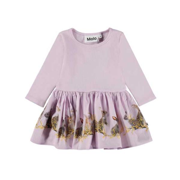 ラベンダーの可愛いベース生地に、黄色いお花とうさぎちゃんがとっても可愛いワンピース。トップス部分は伸縮性の良い生地で動きやすく、スカートのボリュームも程よくて可愛い！素材オーガニックコットン　100％※ヨーロッパの子供服のサイズは6cm刻み...