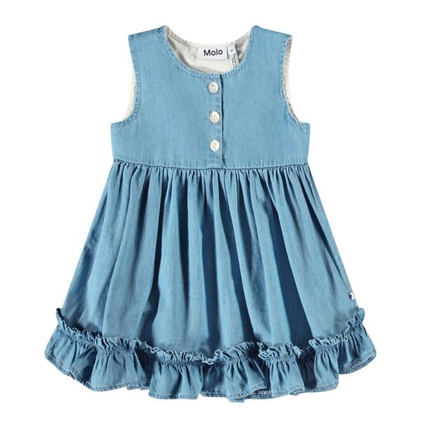 シンプルなデニムのワンピースはインナーに長袖を合わせれば年中楽しめますカラフルなレギンスやタイツなど小物合わせも無限大！素材オーガニックコットン　100％  ※ヨーロッパの子供服のサイズは6cm刻みのcm表記です。98cm　身幅29.5cm...