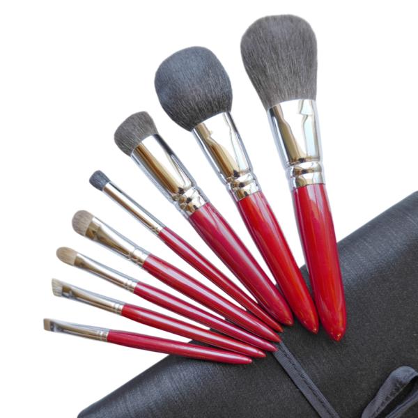 【お買い得ポイント】こちらの商品は、単品で揃えるよりも５９００円お安くなっております！＜商品の説明＞レギュラーシリーズの８本セットです。Ａタイプは、特上・上・中・下(初心者用)のレベル分けの中で、特上セットとなり、各ブラシの種類の中で、最上...