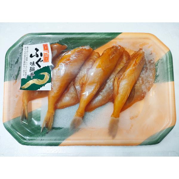 ふぐ味醂干し4尾1尾35-45gとなります。柔らかくて美味しいふぐの食感とみりんの旨みが絶妙な一品です。冷蔵解凍後、焼いてお召し上がりください。原材料  シロサバフグ（中国産）、砂糖、しょうゆ（本醸造）、食塩、みりん／カラメル色素、ソルビッ...