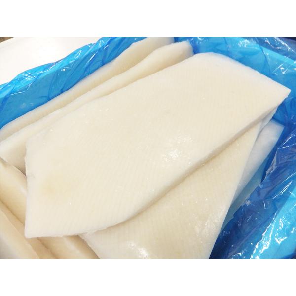 鹿の子ベタイカ１０ｋｇ業務用鹿の子入りですので使いやすい商品です。炒め物などにいかがでしょうか。加熱調理用となります。内容量  １０ｋｇ原材料  アメリカオオアカイカ賞味期限  約３ヶ月（−１８度以下）発送方法  冷凍便