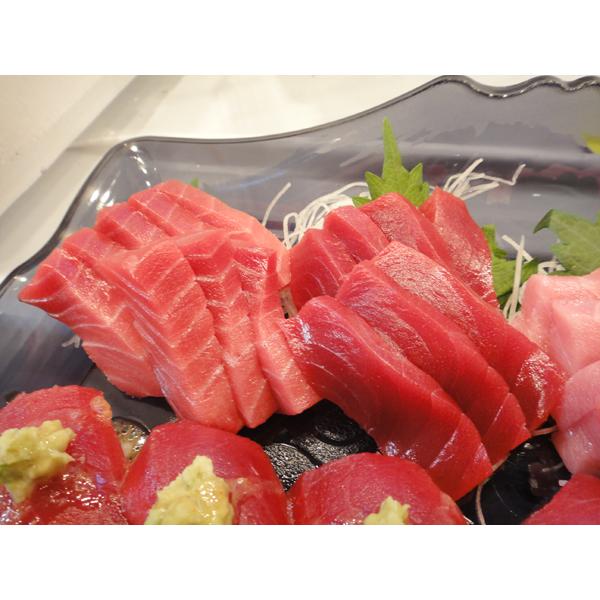 養殖本マグロ（クロマグロ）サク　中トロ　ハラ３ｋｇ　約１０サク業務用大人気の中トロを特価でご提供！！内容量  ３ｋｇ（約１０サク）原材料  海域：地中海など原産国：マルタなど賞味期限  約半年（−５０度以下）、−１８℃以下で発送日より約１週...