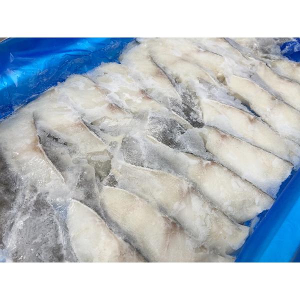 まだら粕漬け３０切業務用１枚約７０ｇナノバブル低酸素天然海水使用独自の製法で作られた天然海水に漬け込む事によりマダラ本来のうまみを引き出しまた見た目の透明感や照りに優れ、身締りも良く、まろやかな味に仕上げました。腹骨が無く食べやすい、ドリッ...