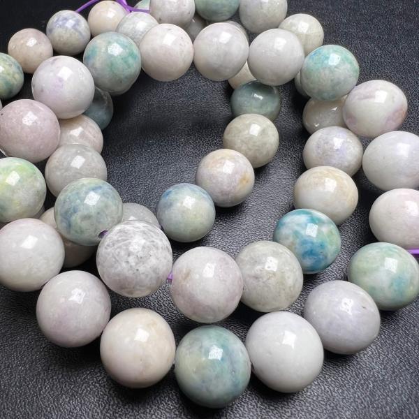 1連分　腕回りサイズ：16.5ｃｍブレスレッド2本お届け太陽光を浴びると色そのものが変化する性質を持つことから、変化、変容のエネルギーを持つ石と言われます。（4枚目写真確認）ハックマナイトはとても楽しいエネルギーを持つ石で、感情を刺激し、集...