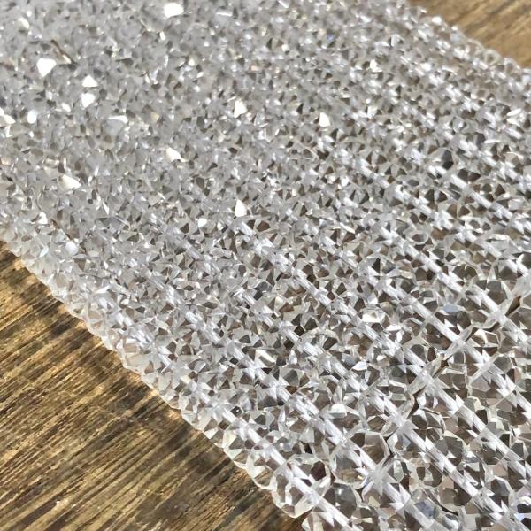 1連 38cm-39ブレスレットを2本作れます。ボタンカットサイズ: 厚み4mm  縦7.5mm天然による結晶や割れ目があり場合があります。天然石穴サイズ:0.8mm 結晶、破裂のような模様、凹みのようなものがありますのでご理解の上、購入お...